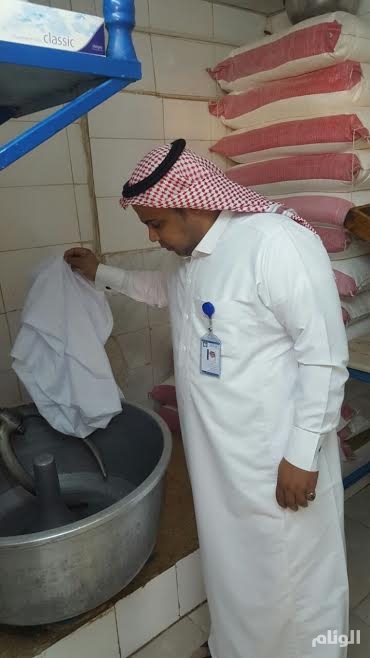 اخر الاخبار اليوم - بالصور.. بلدية القفل تصادر أغذية ولحومًا غير صالحة ...