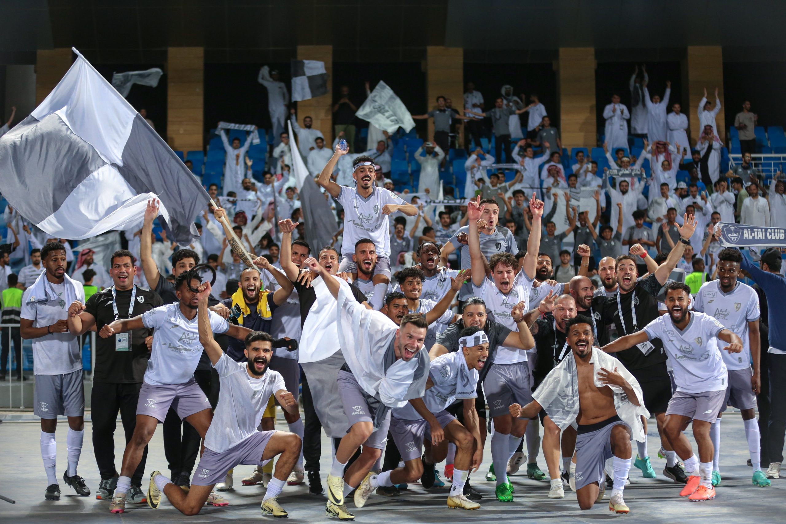 الطائي يفوز على الرياض بهدفين في الدوري السعودي - الوئام